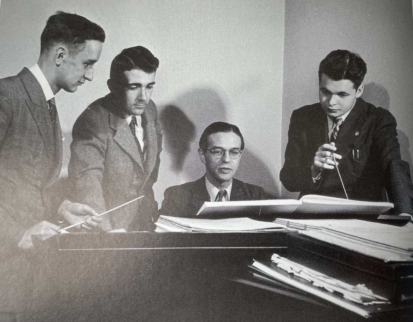 George Hurst's Conducting Technique - George Hurst Archive